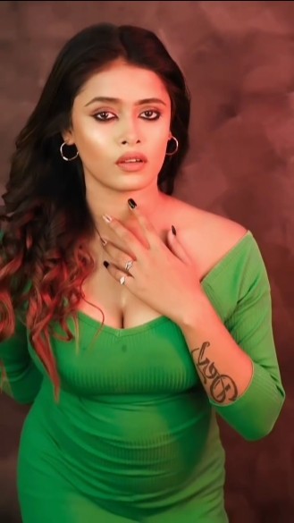 Kolkata Model Sraboni Das 🔥 Western Outfit 😍 With Green One Piece 💚 #shorts #ytshorts # ...