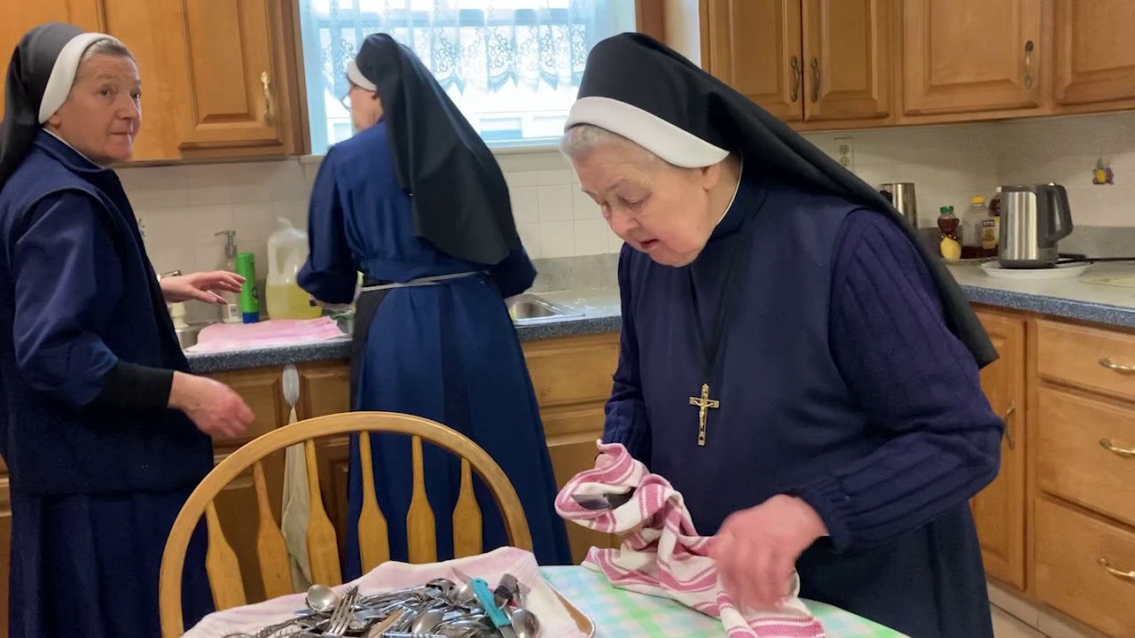 A day in the Monastery of the Little Servant Sisters of the Immaculate ...