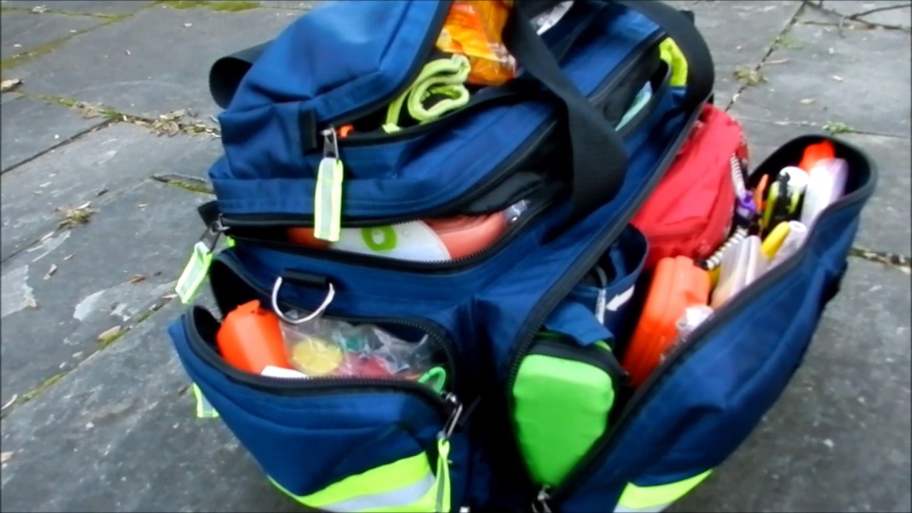 Review of the Kemp Premium Blue Line Trauma bag - YouTube