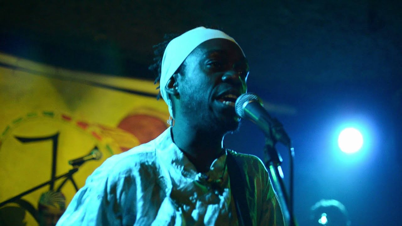 Johnny King - Interview "no more stress" 2013 - YouTube