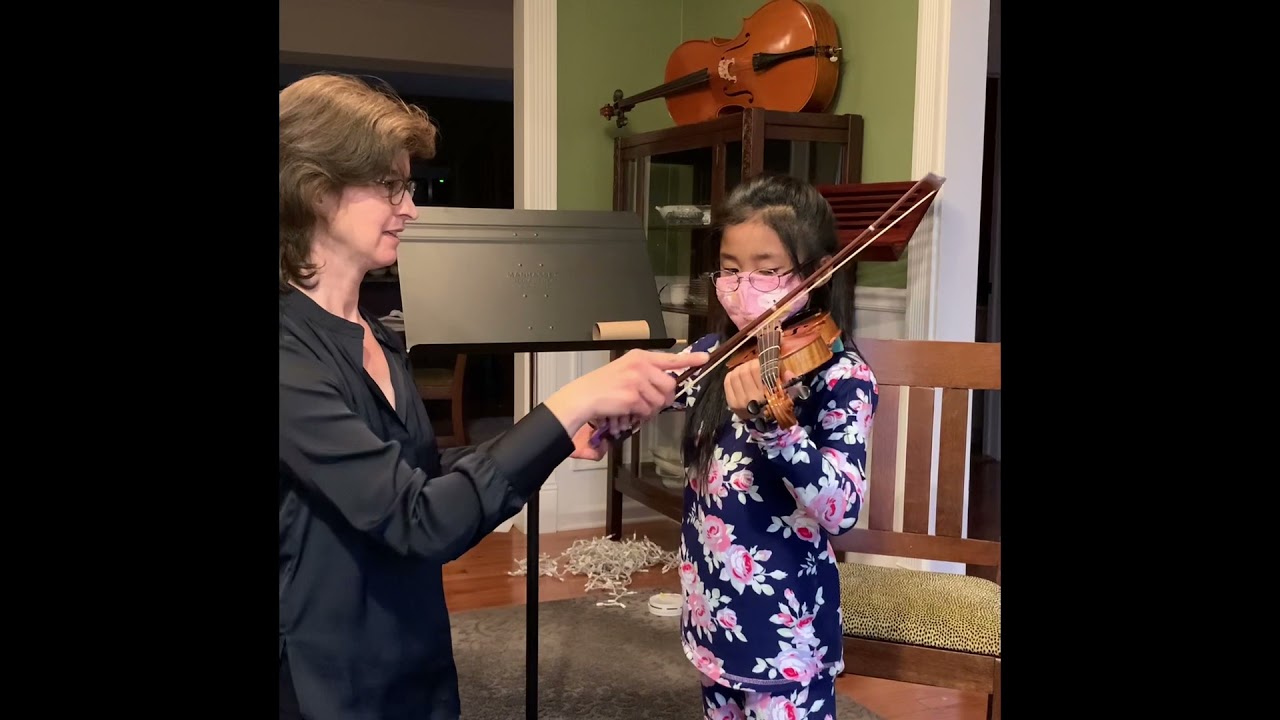 Violin lessons maya 12/22/21 - YouTube