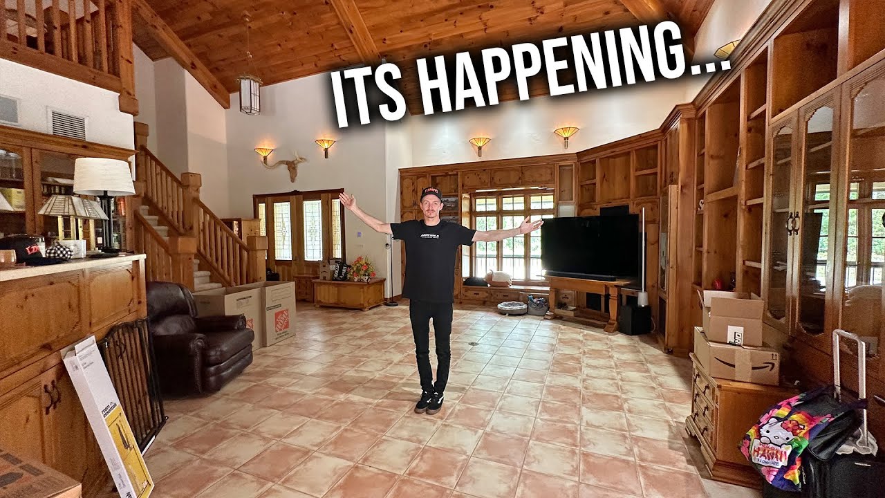 Moving out of the LZ Compound... - YouTube