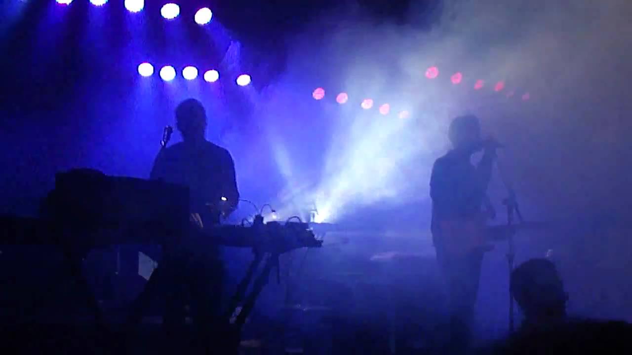 MIIKE SNOW live in São Paulo "Animal" . - YouTube