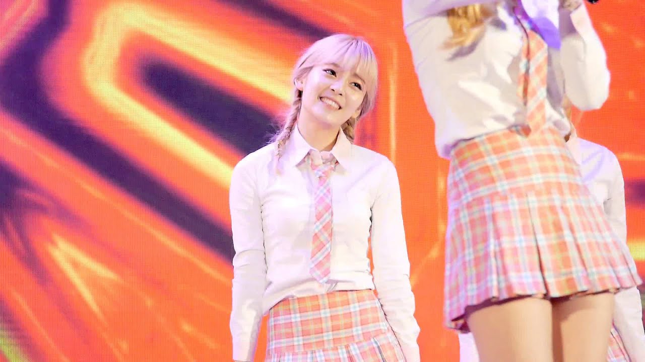 140125 Lotte World TREN D Ruru - YouTube