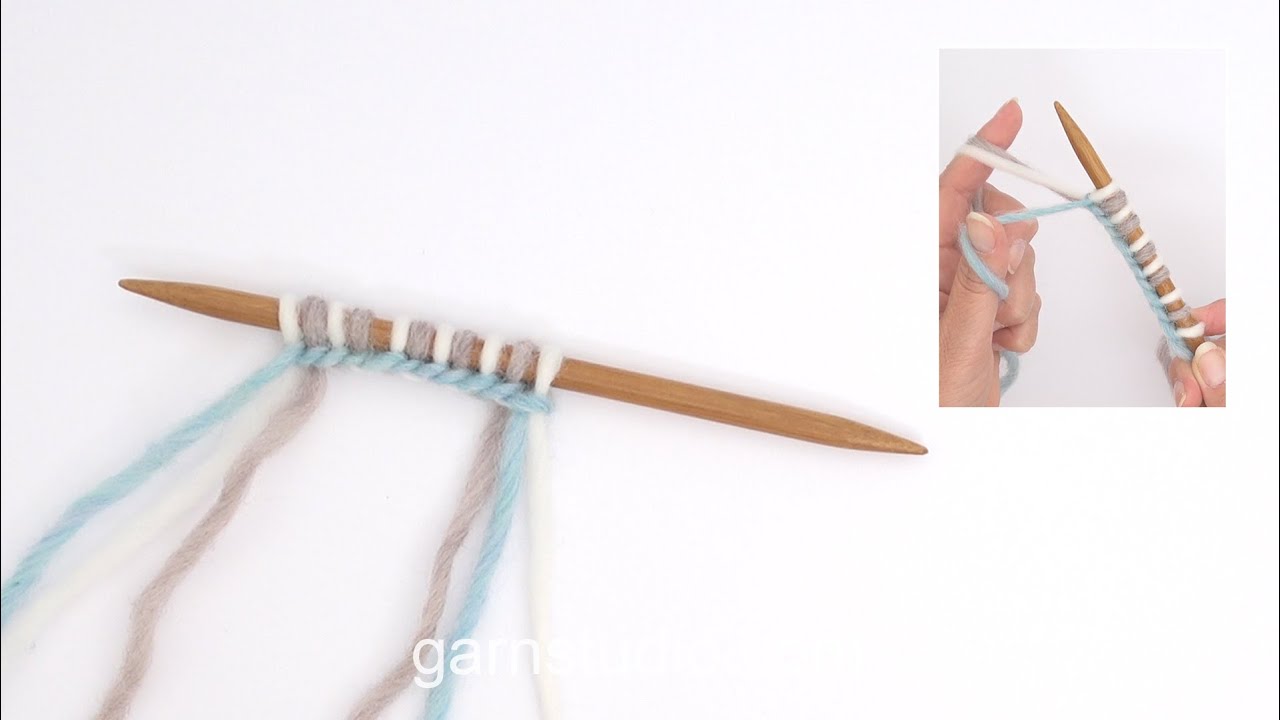 How to cast on with 3 colours - YouTube