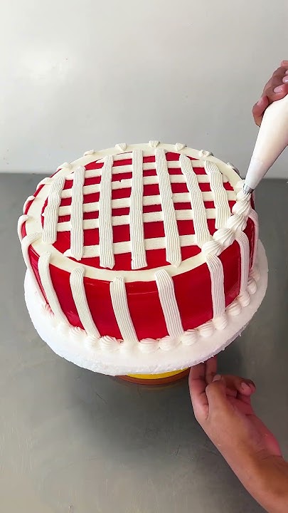 tutorial para usar chantilly para decorar tortas - YouTube