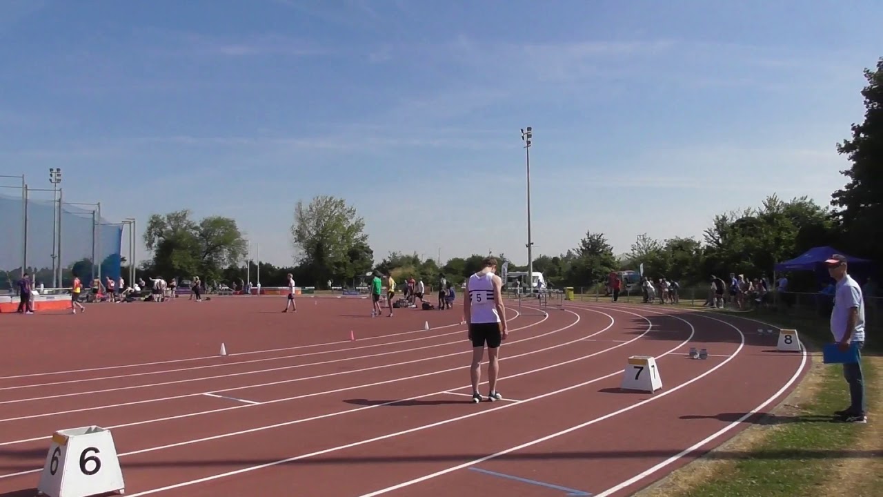 400 metres hurdles A string Division 4 British League 07072018 - YouTube