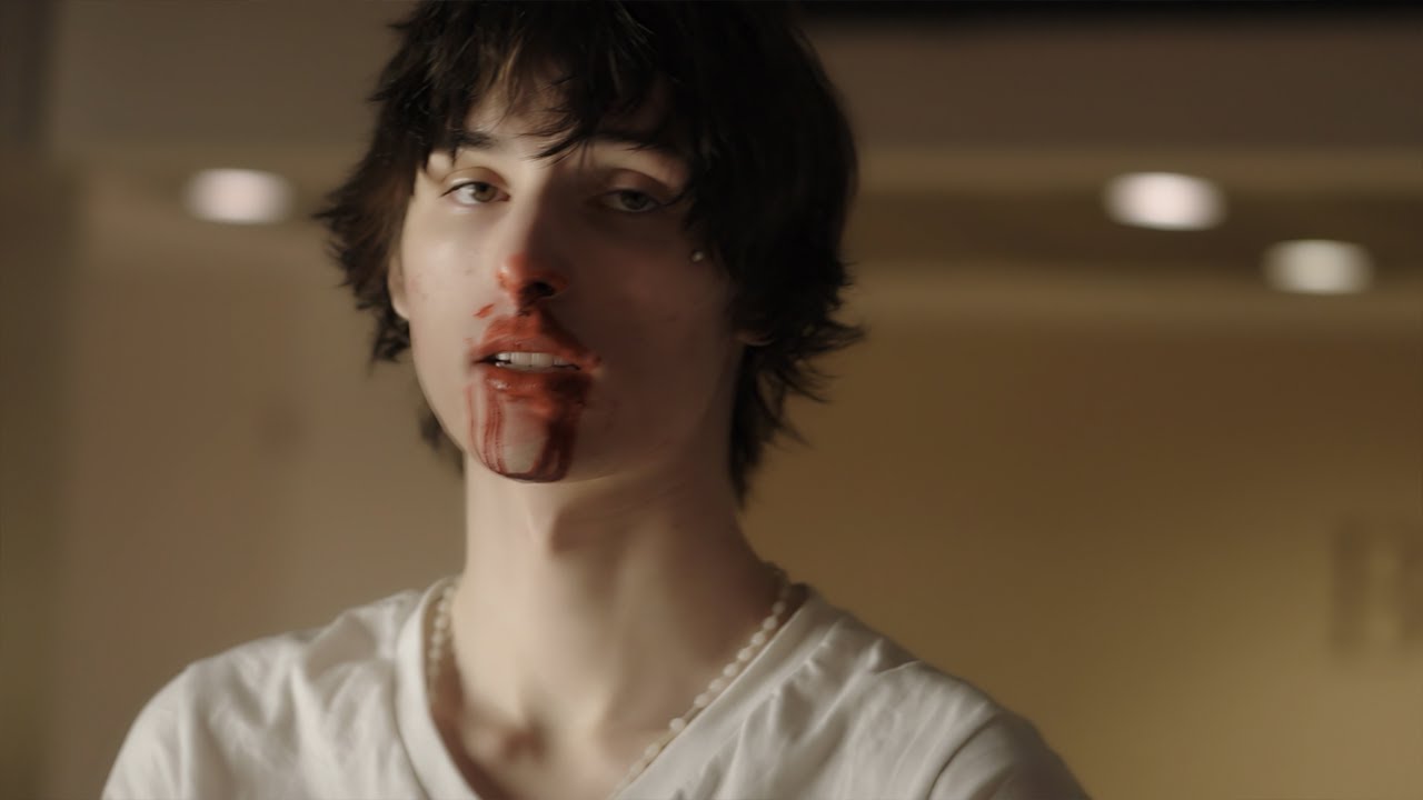 zane lynchetti - nosebleeds - YouTube