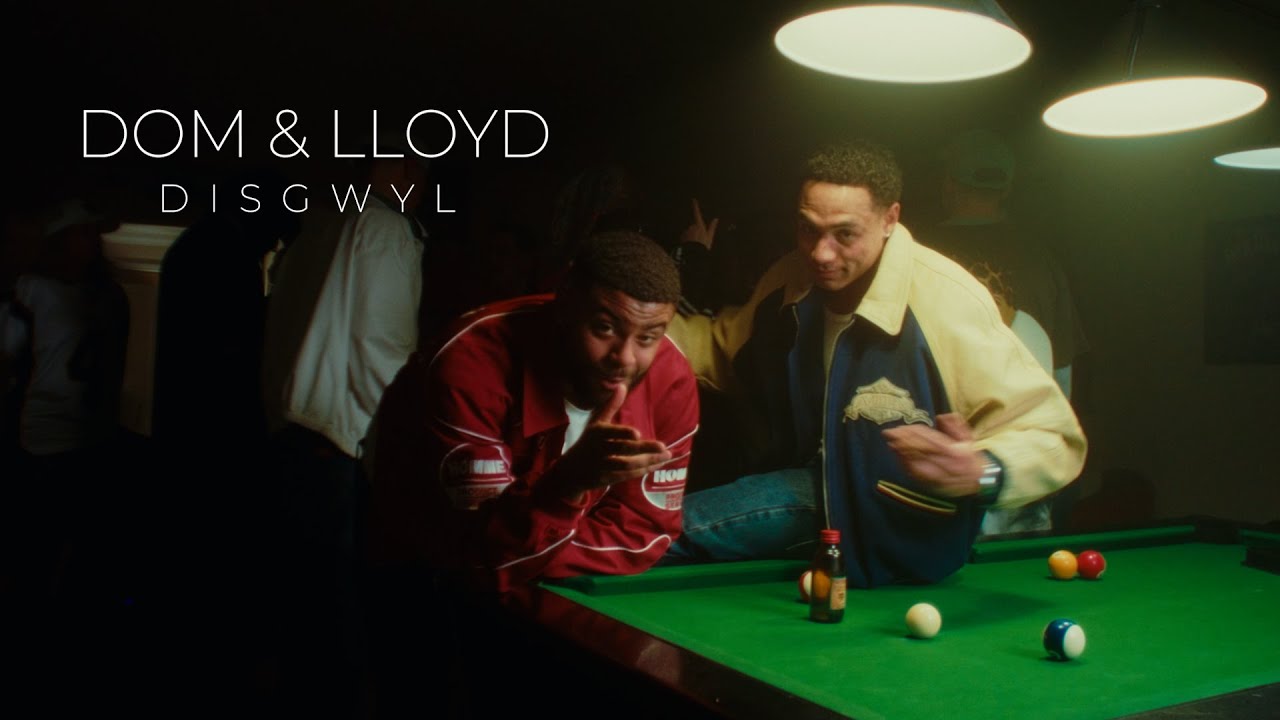 Dom & Lloyd - Disgwyl - YouTube