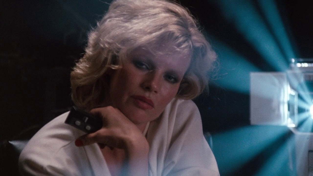 Nine 1/2 Weeks (1985) 9 1/2 Недель - YouTube