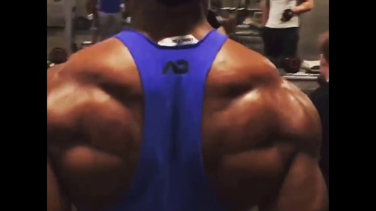 NIGERIAN BODYBUILDER IN GERMANY - YouTube