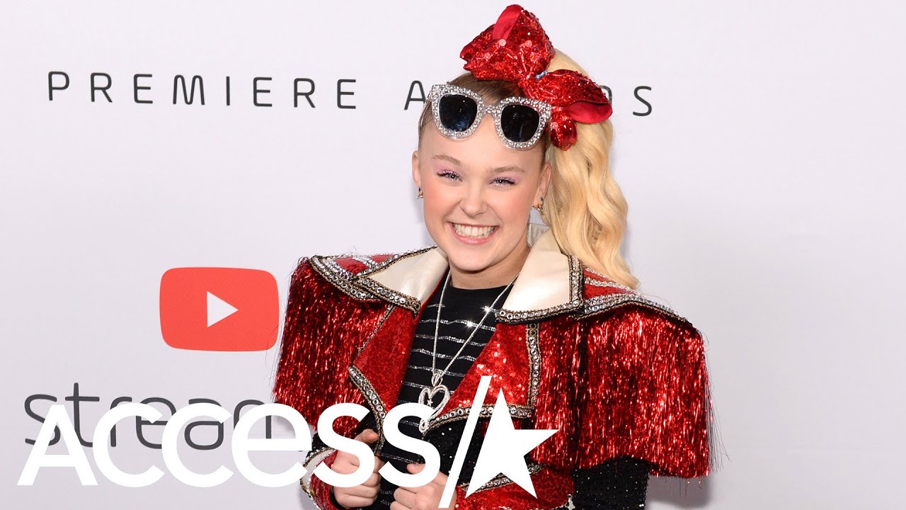 JoJo Siwa Tells Demi Lovato About Her ‘Gay Awakening’ - YouTube