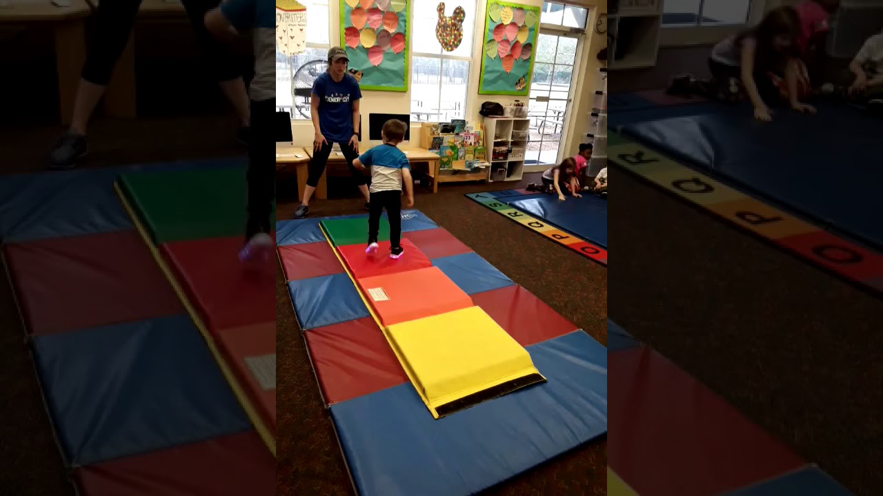 Junior gym - YouTube