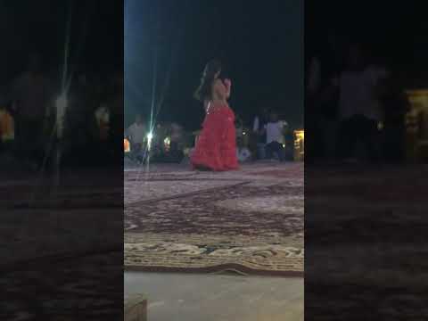 belly dancing sa desertsafari dubai