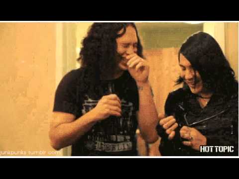 Ray Toro & Frank Iero Laughing :-D (GIF) - YouTube