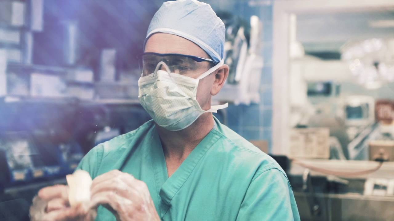 Robotic Surgery with Lodi Health's Dr. Tom Fahey - YouTube