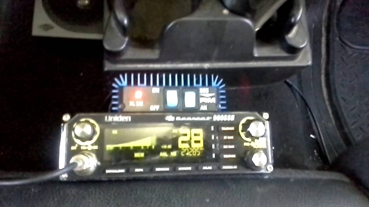 Uniden 980 with RM ITALY 203 - YouTube