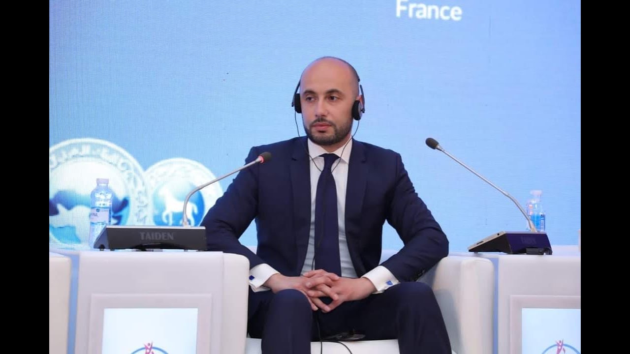 Houssam Nasrawin speech during economic conference in Jordan (French ...