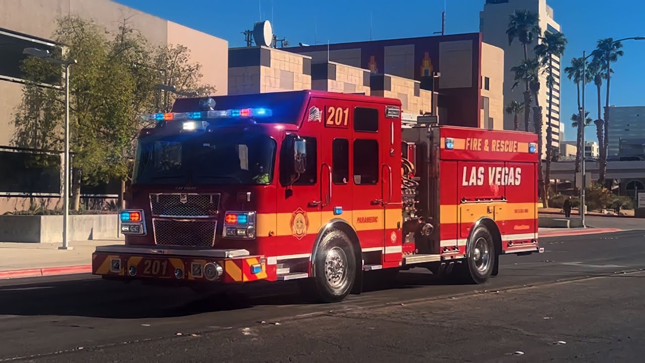 Engine 201 Responding - Las Vegas Fire & Rescue - YouTube