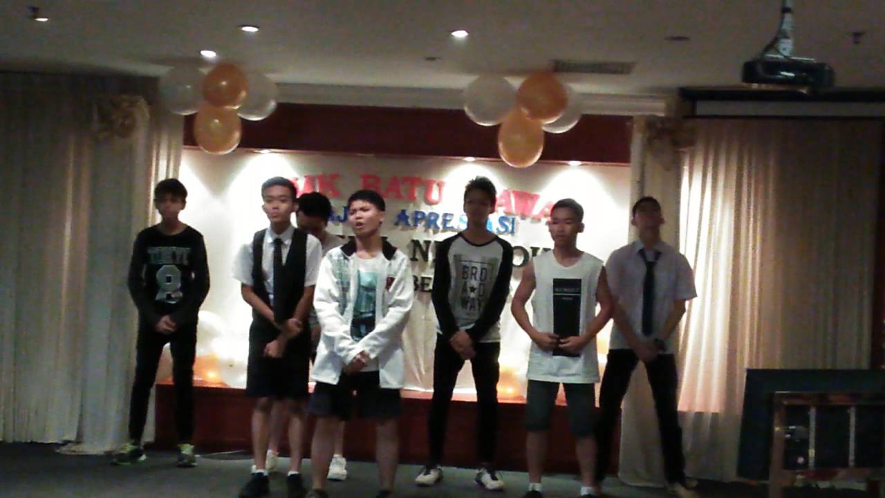 BTS Fire Dance~SMK Batu Kawa - YouTube