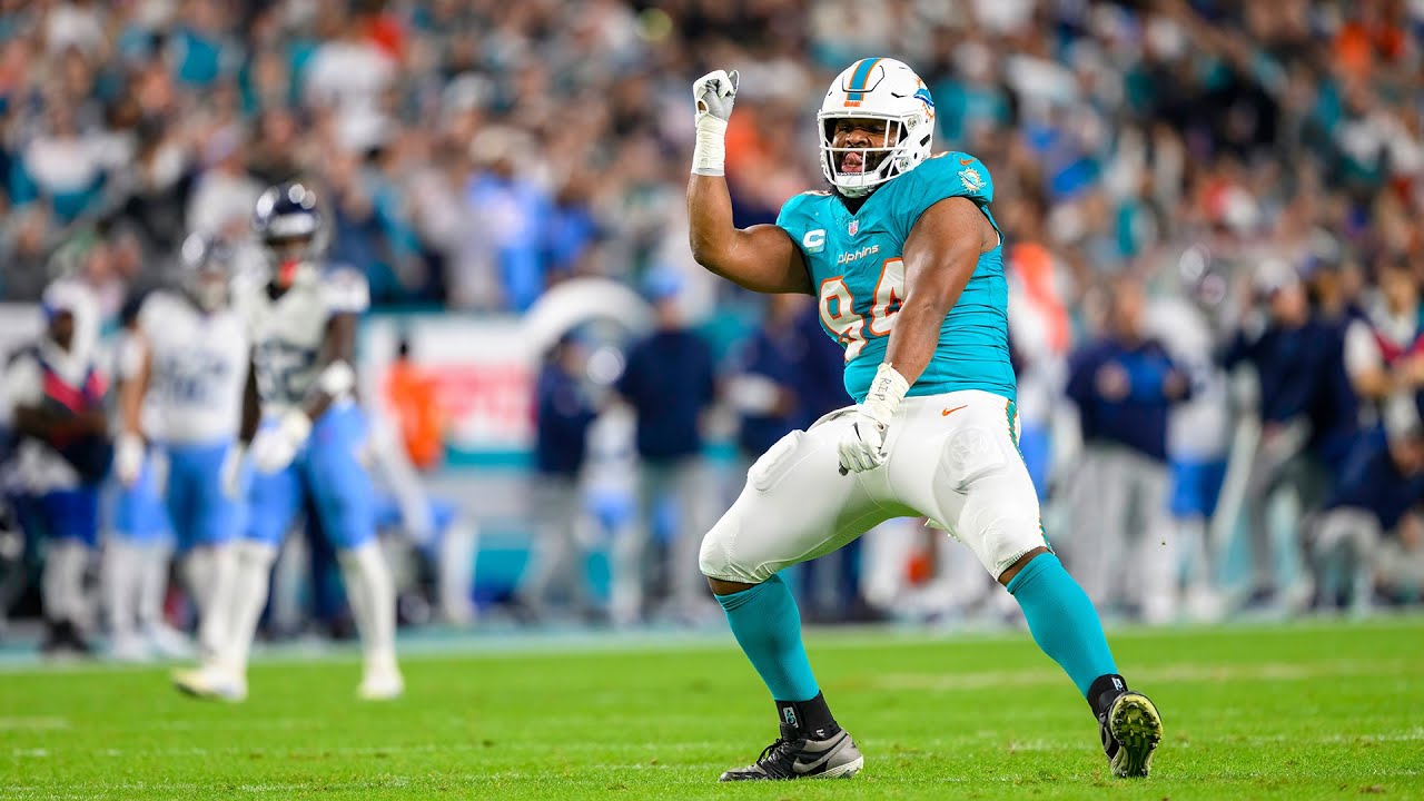 15 Minutes of Christian Wilkins Highlights - YouTube