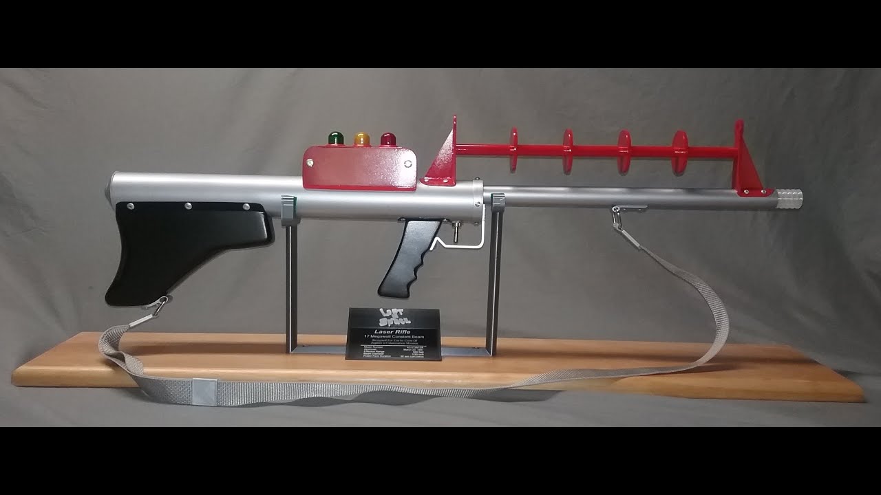 Lost in Space Season 1 Laser Rifle Fire - YouTube