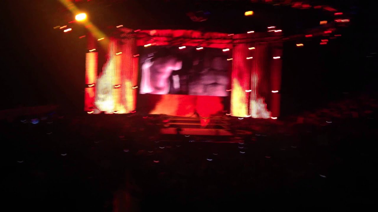 Kane Entrance WWE Smackdown 2/8/13 in Jacksonville, FL - YouTube
