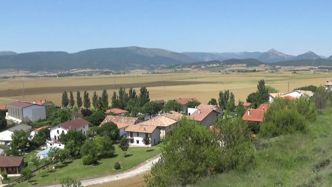 IZA Pueblos de Navarra - YouTube