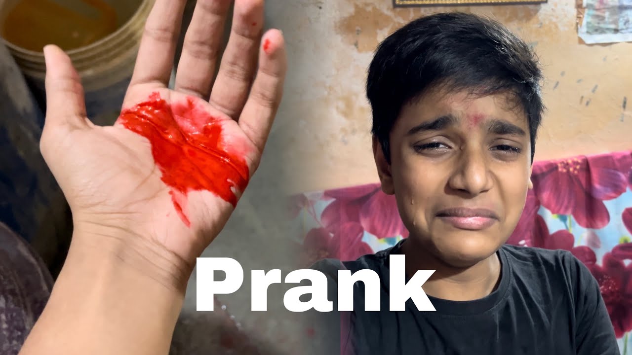 Blood prank on mummy 😱 - YouTube