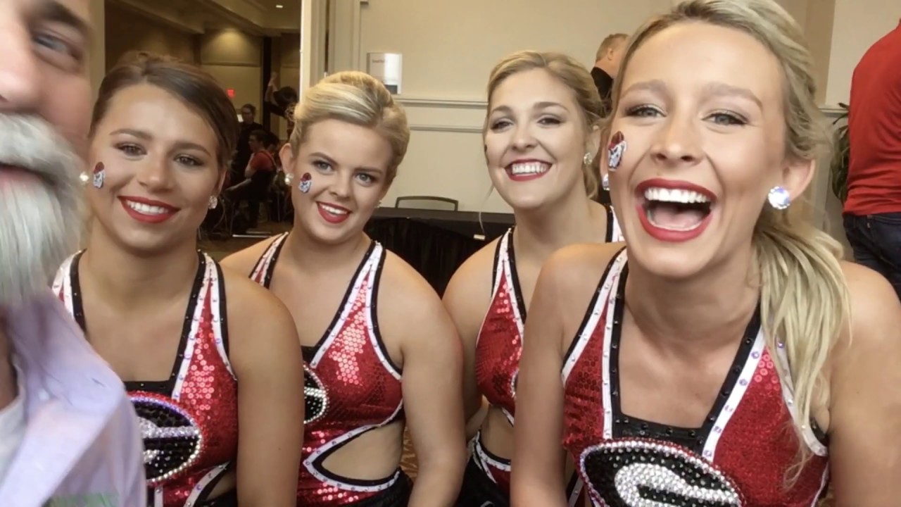 UGA 2019 Majorettes University of Georgia Marching Roundtable - YouTube