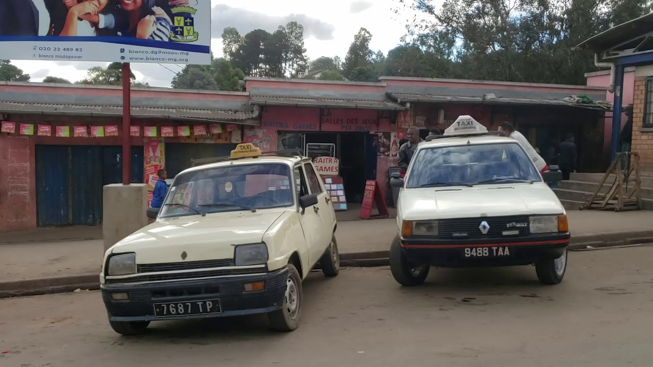 Madagascar Antananarivo University bus station - YouTube