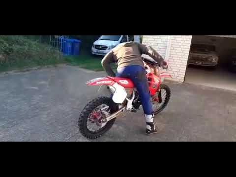 1991 Honda CR500 HRC First run - YouTube