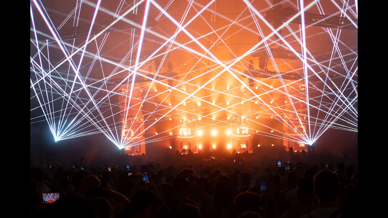 Festival with 7 Laserworld PL-30.000RGB Lasers, Showcontroller software ...