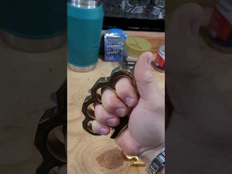Why you wear brass knuckles like this.  How to wear brass knuckles #brassknuckles #howto #knuckles