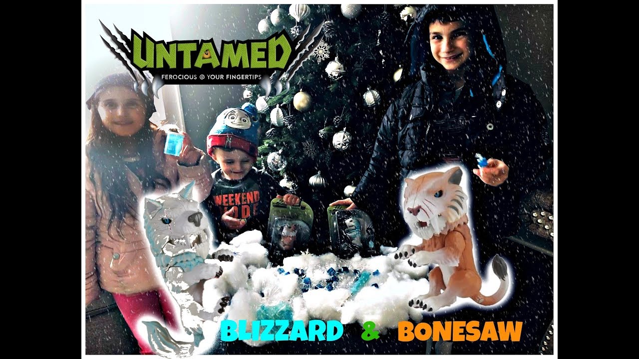 UNTAMED Fingerlings Direwolf BLIZZARD & Sabertooth BONESAW! December ...