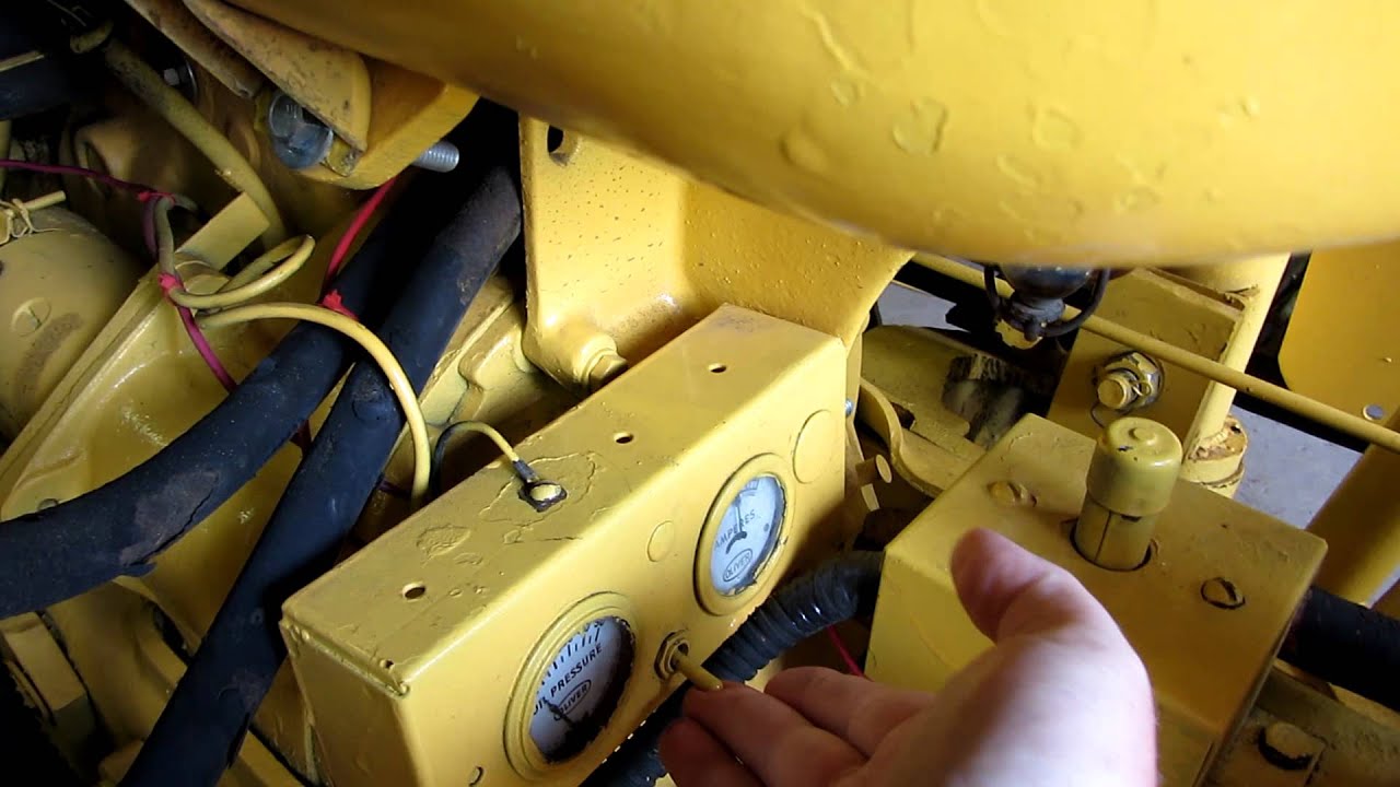 1951 Oliver OC3 Cletrac Dozer part 3 - YouTube