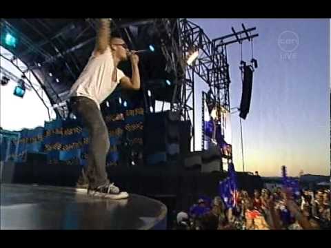 Seany B Live at Parliament House - YouTube