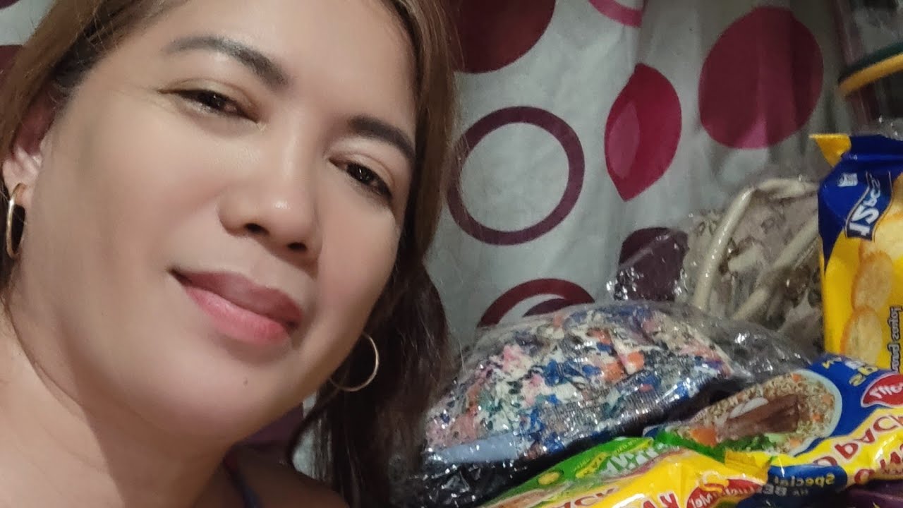 Bernadora Chels Vlog is live!PASOK PARA SA ICE CREAM DALI - YouTube