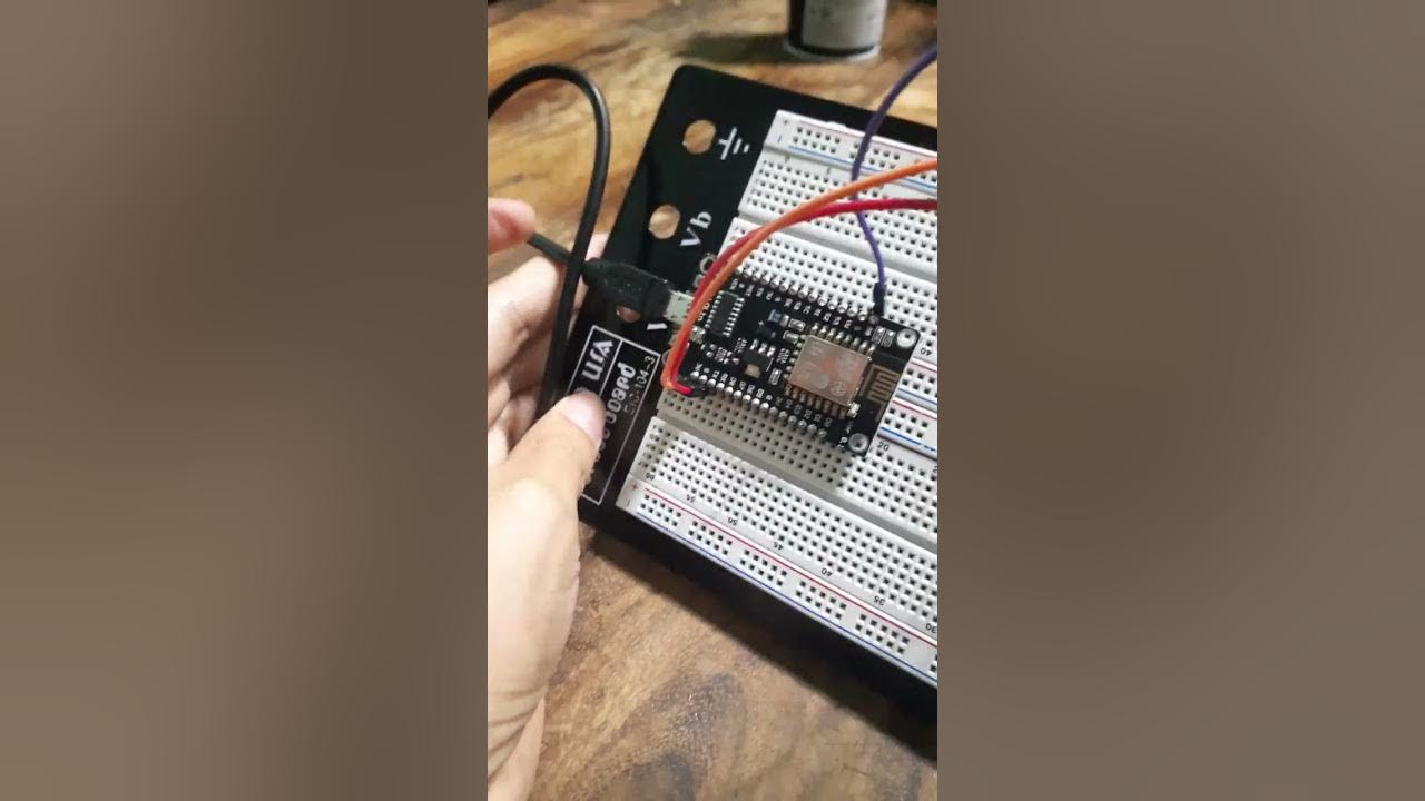 Diseñe un termómetro con el LM35 conectado al MCU ESP8266. - YouTube