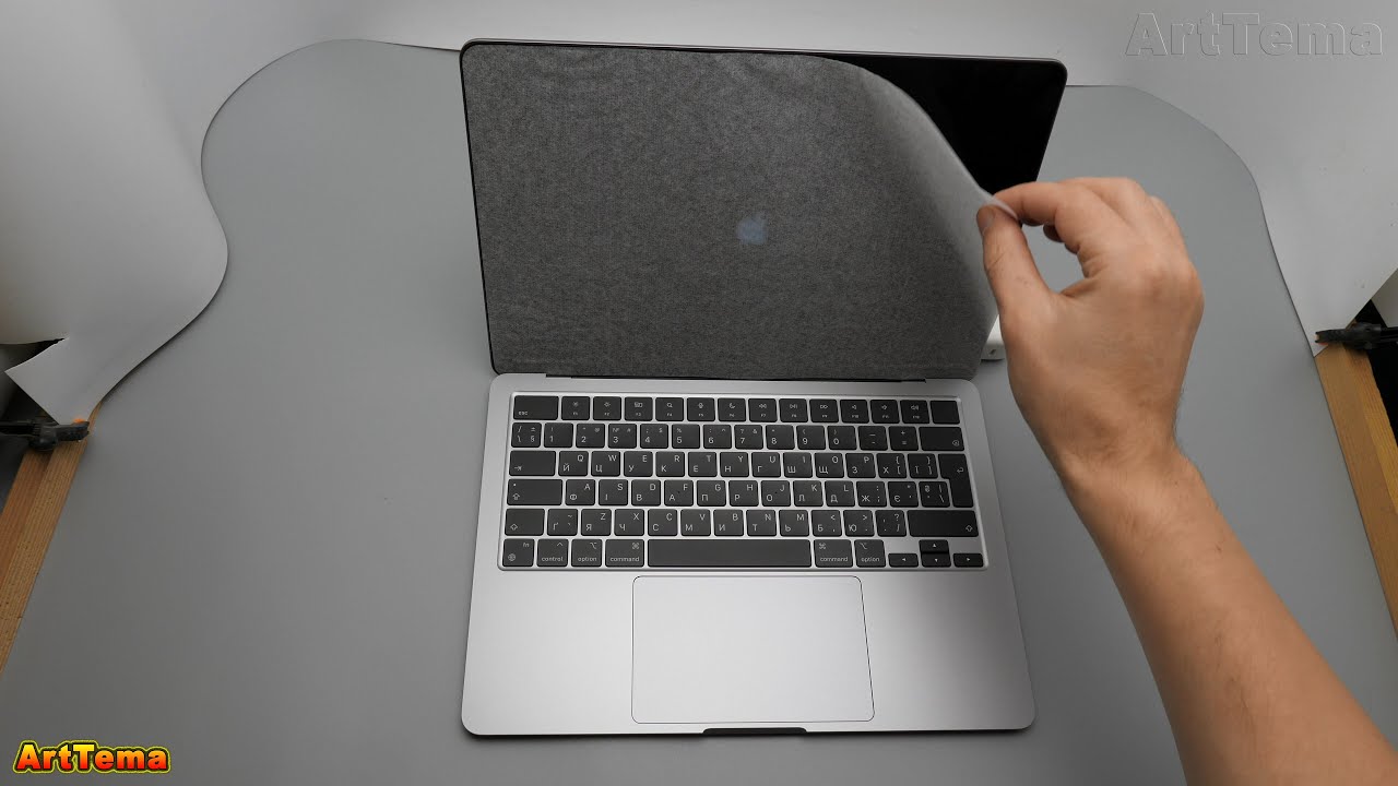 Unpacking. My first MacBook - Apple MacBook Air M2 - YouTube