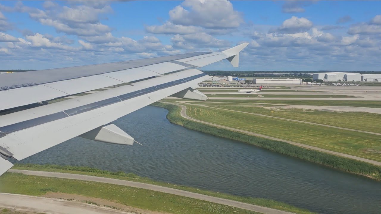 Enjoy Delta B737 take off from a parallel runway while we land in ...