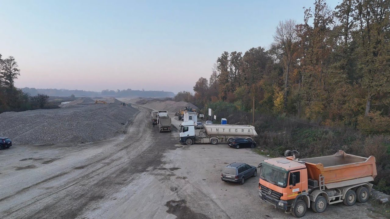 Petlja Bijeljina - autoput Kuzmin-Sremska Rača-Bijeljina - dron snimak ...