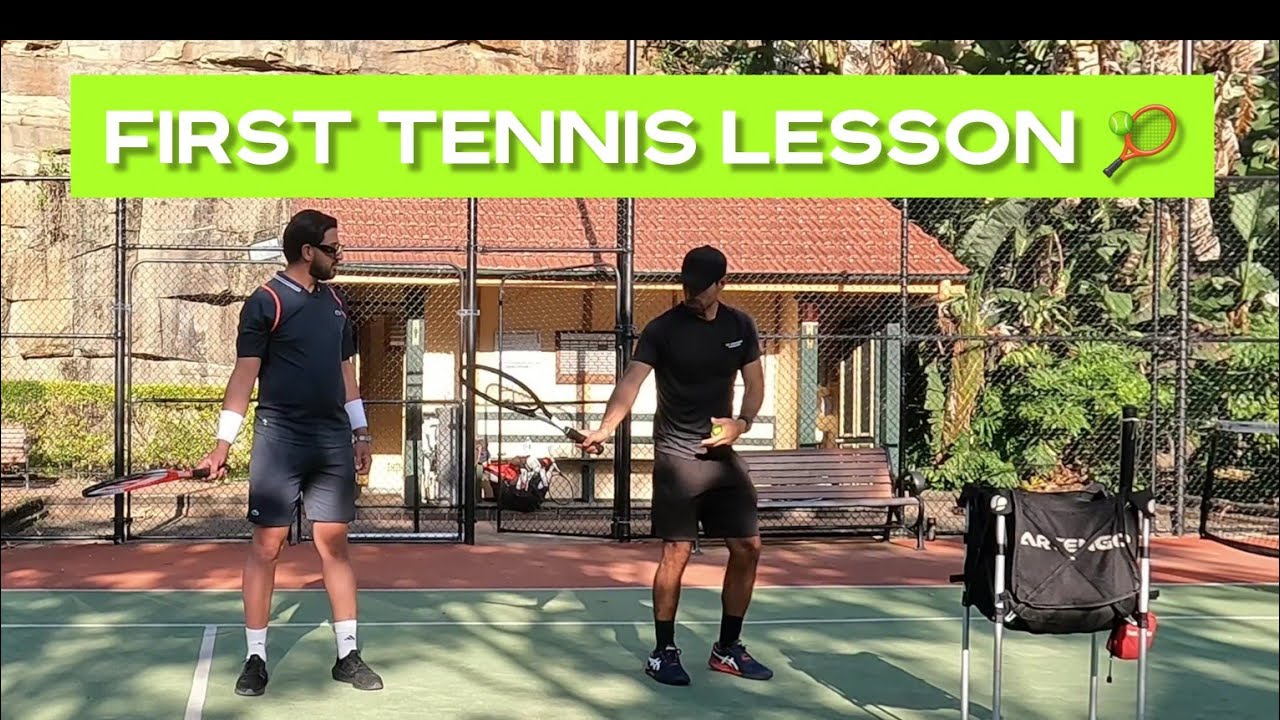 First tennis lesson ever - Forehand 🎾 - YouTube