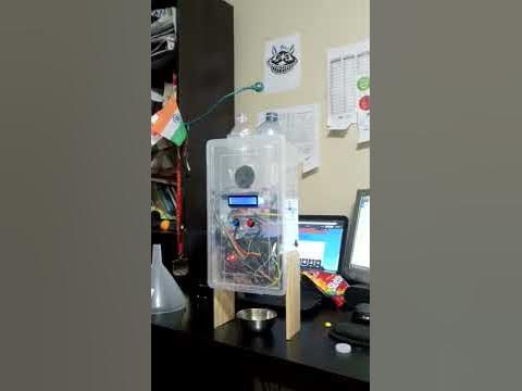 The Automatic Candy Dispenser Powered by Arduino Uno - YouTube