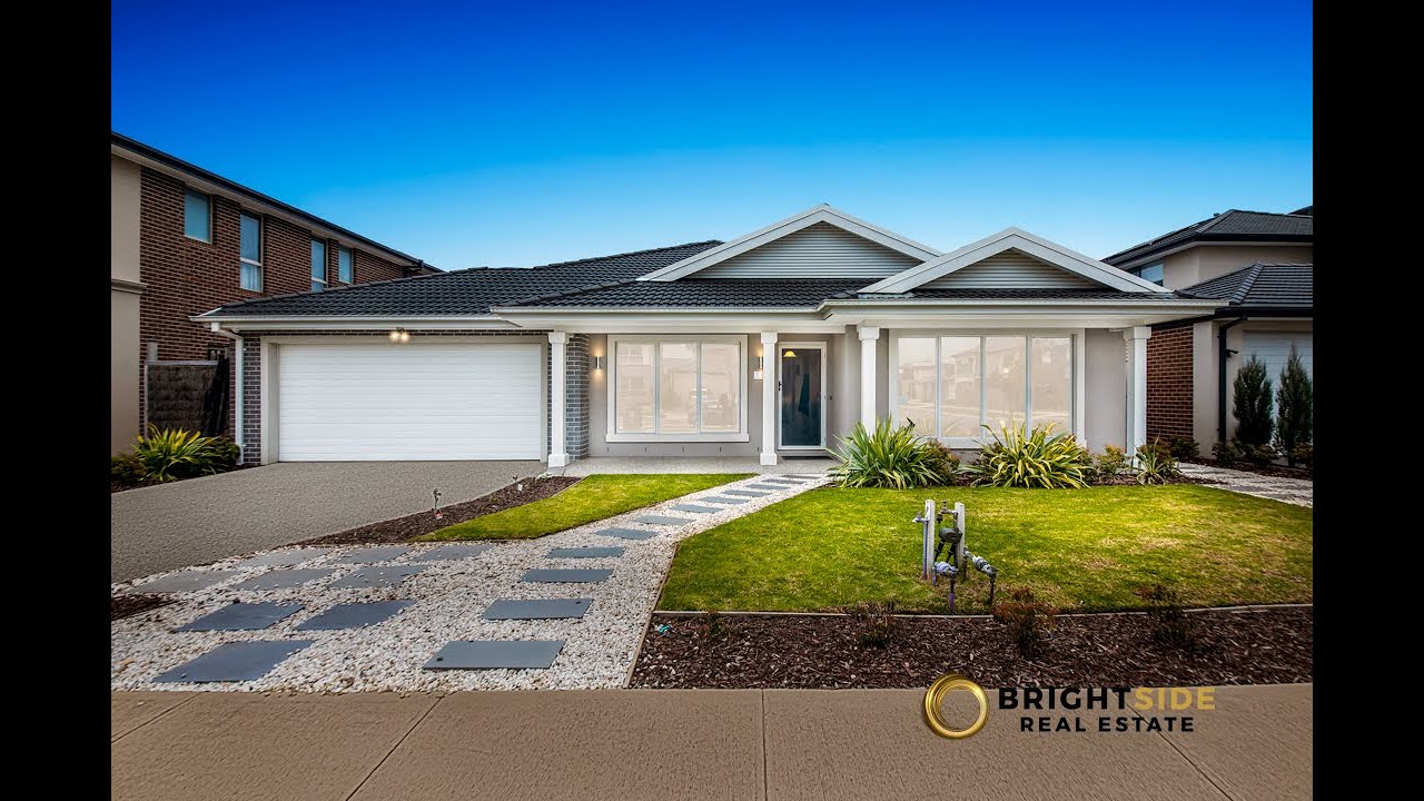 Australian Dream Home in Clyde North - YouTube