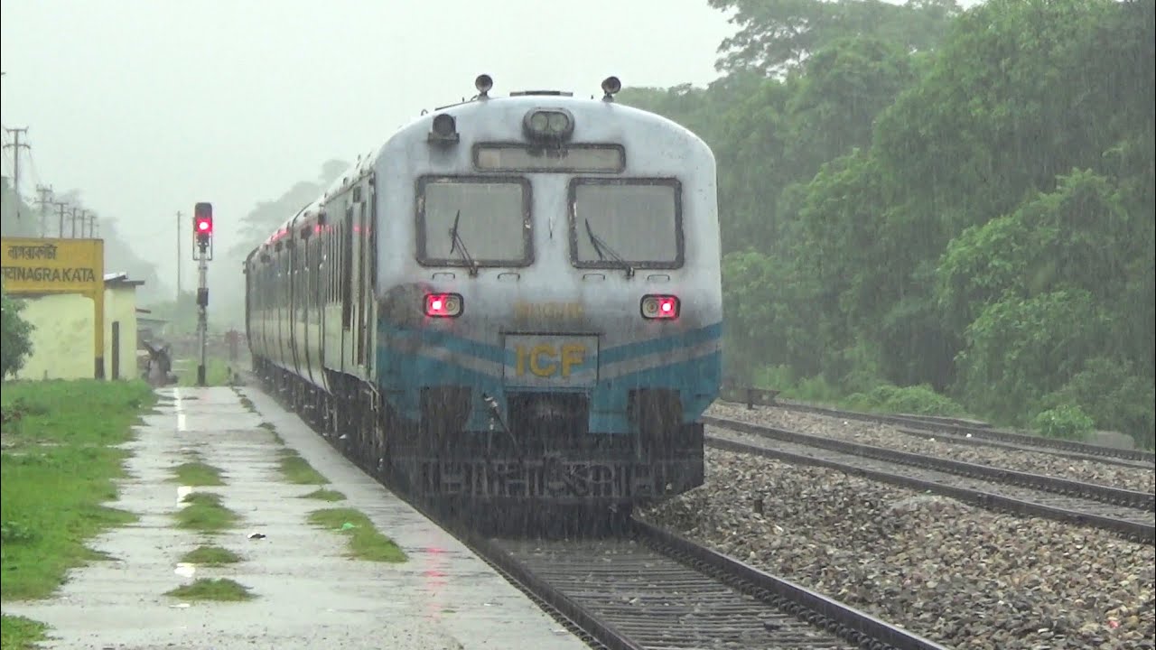 Trains In Rain : Emu & Demu Local Smarty Arrived & Departed Station ...