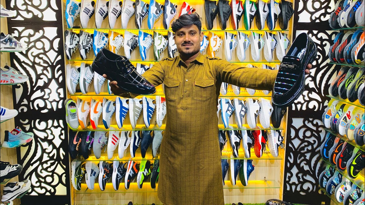 Shoes market agra | wholesale market agra | fn shoes agra - YouTube