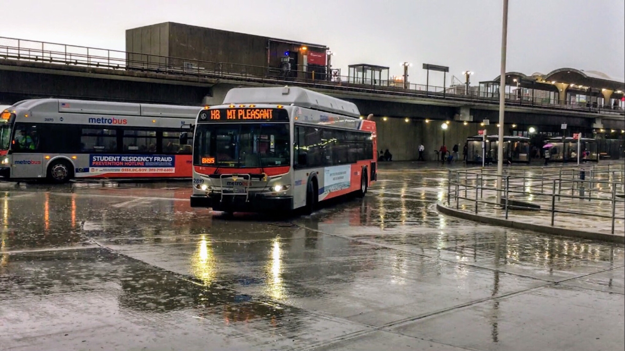 WMATA Metrobus 2007 New Flyer C40LFR #2819 On Route H8 - YouTube