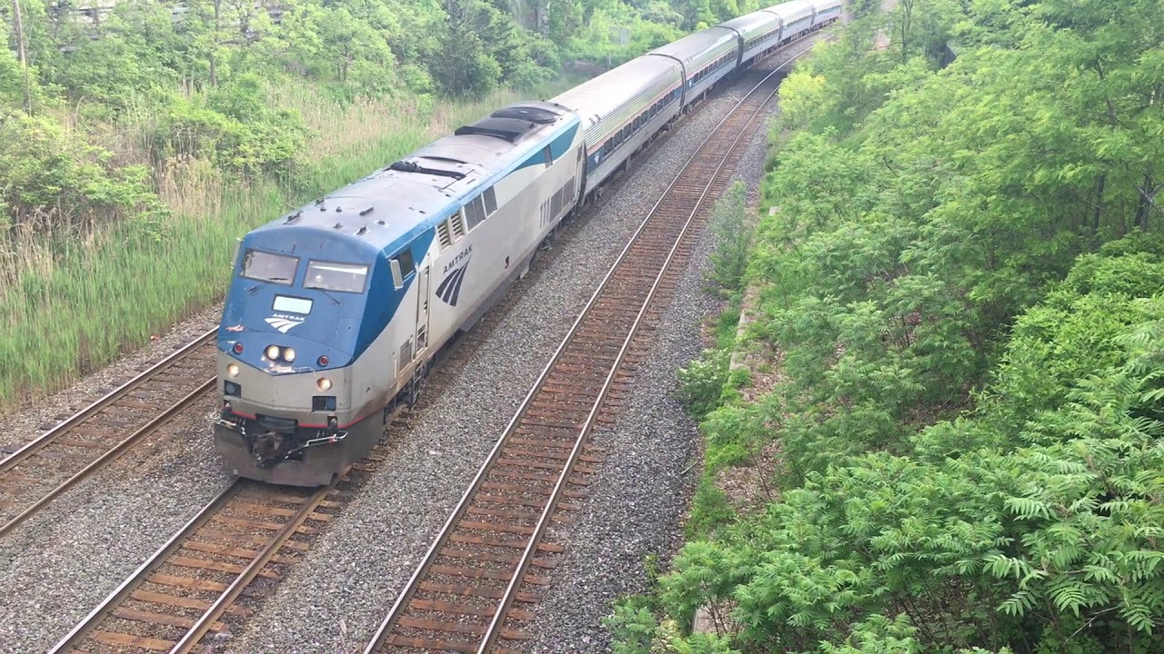 VIA 97-Amtrak 64 The Maple Leaf at Bayview Junction - YouTube