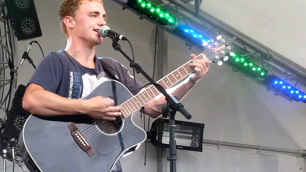 Peelstock 2011: 02 - Joshua Dillon - Gold Digger - YouTube